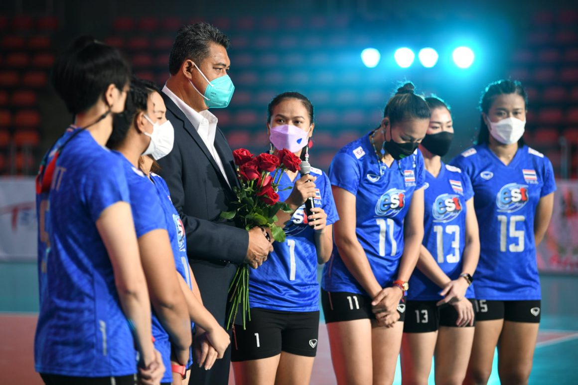 FAB 7 SPARK EMOTIONAL SCENES IN THEIR HEARTFELT FAREWELL TO THAILAND ...