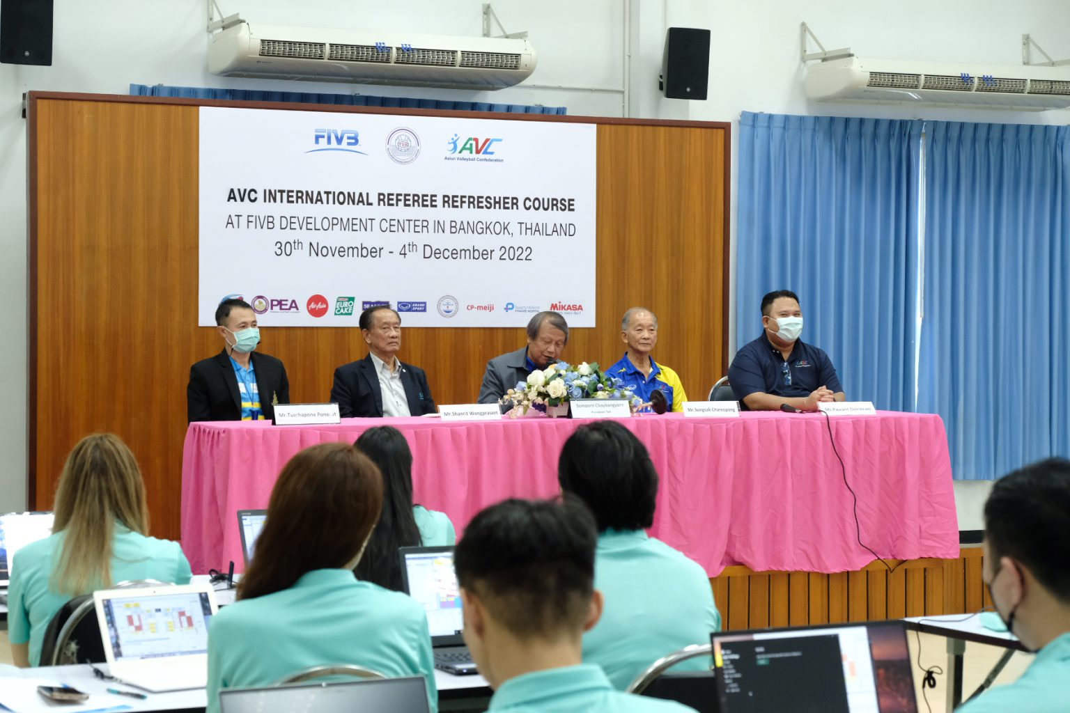 REFS FROM 9 FEDERATIONS ATTENDING AVC INTERNATIONAL REFEREE REFRESHER ...