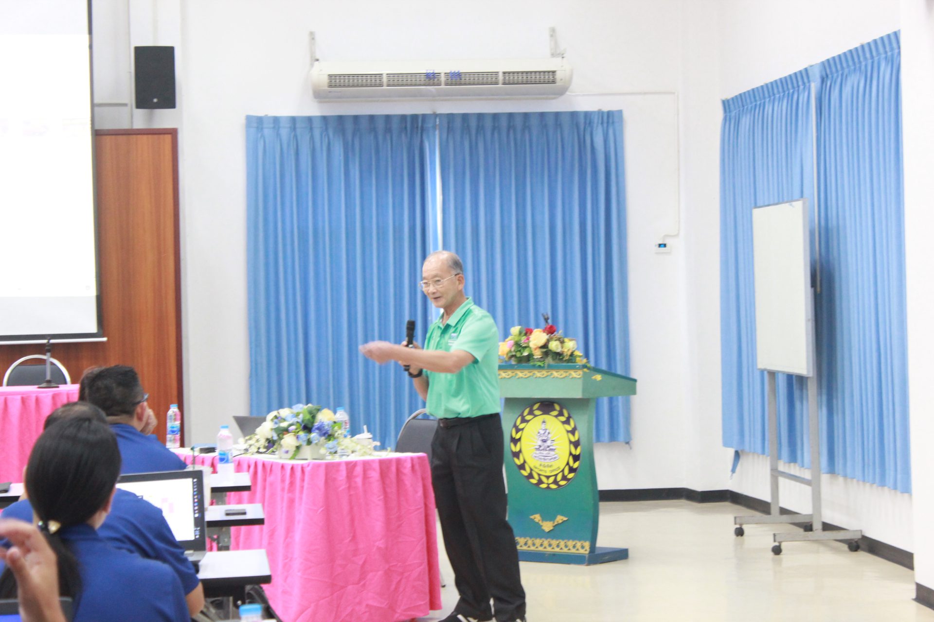 19 COMPLETE AVC INTERNATIONAL REFEREE REFRESHER COURSE AT FIVB ...