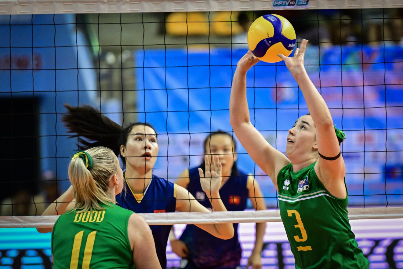 THANH THUY POWERS VIETNAM TO 3-0 SWEEP OF AUSTRALIA IN 22ND ASIAN ...